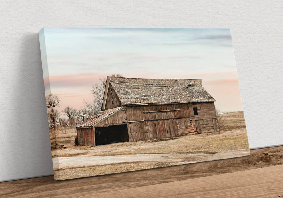 Old Barn Rustic Wall Art Canvas – Warm Country Vibe